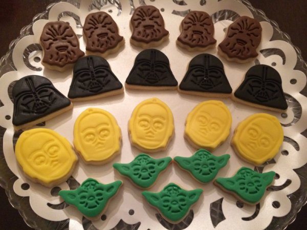 34 Great Star Wars-Themed Cookies For All The Sweet-Toothed Fans | Food ...