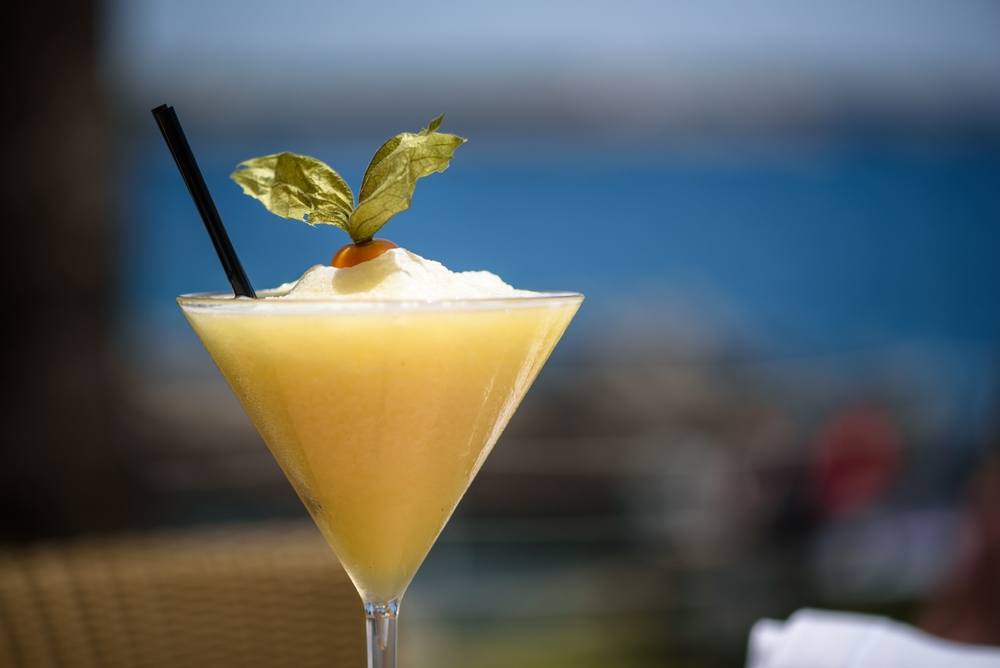 28 Popular 70s Drinks For Getting Your Groove On | Food For Net