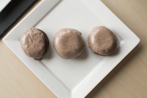 Quick Apple Cider Donut Holes with Cinnamon Sugar Glaze | Food For Net