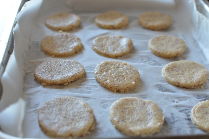 Quick Almond Biscuits with Chocolate Espresso Cream | Food For Net
