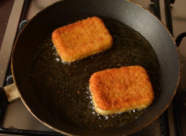 Fried Cheese with Balsamic Tomatoes | Food For Net