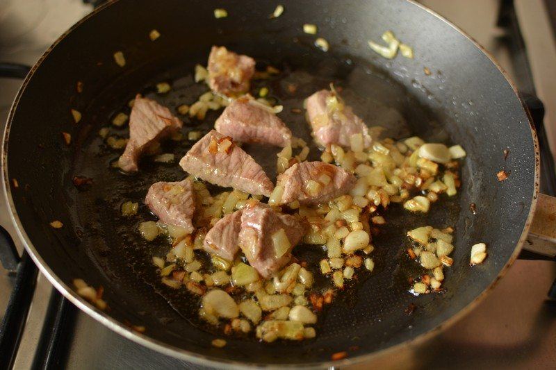 Wholegrain Pasta with Creamy Beef and Basil | Food For Net