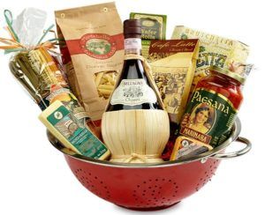 25 Italian Wine Gift Baskets For A Taste of Italy At Home | Food For Net