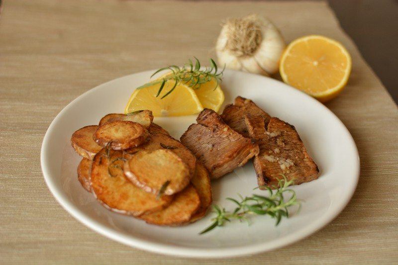 Lemony Beef with Rosemary Potatoes | Food For Net