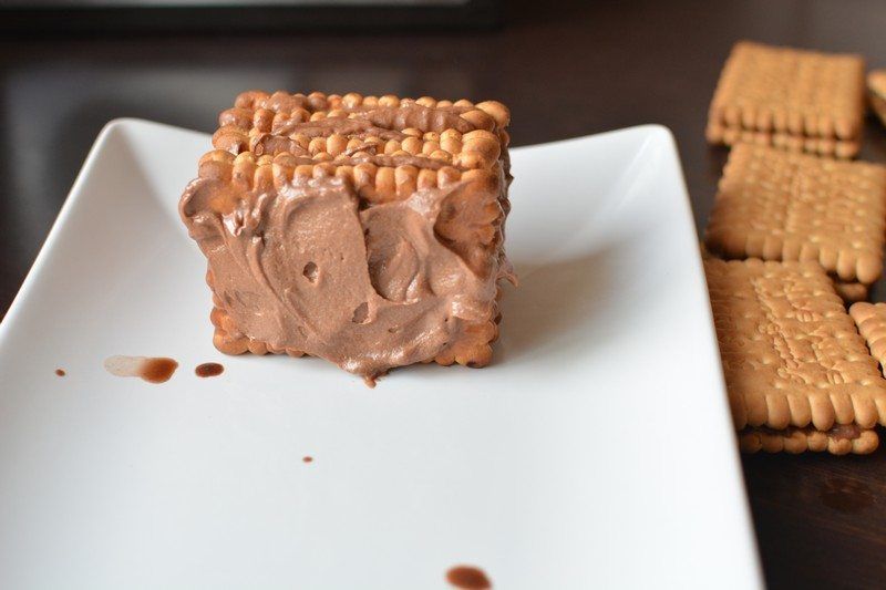 Quick & Easy Chocolate and Mascarpone Biscuit Salami | Food For Net