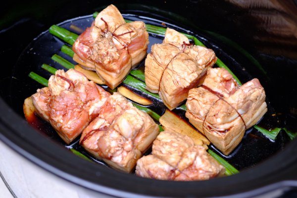 Slow Cooker Dong Po Rou | Food For Net