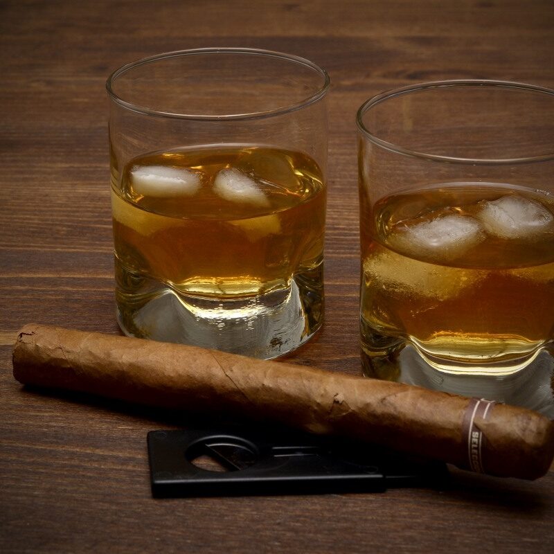 25 Cocktail Of The Month Clubs You've Got To Try | Food For Net
