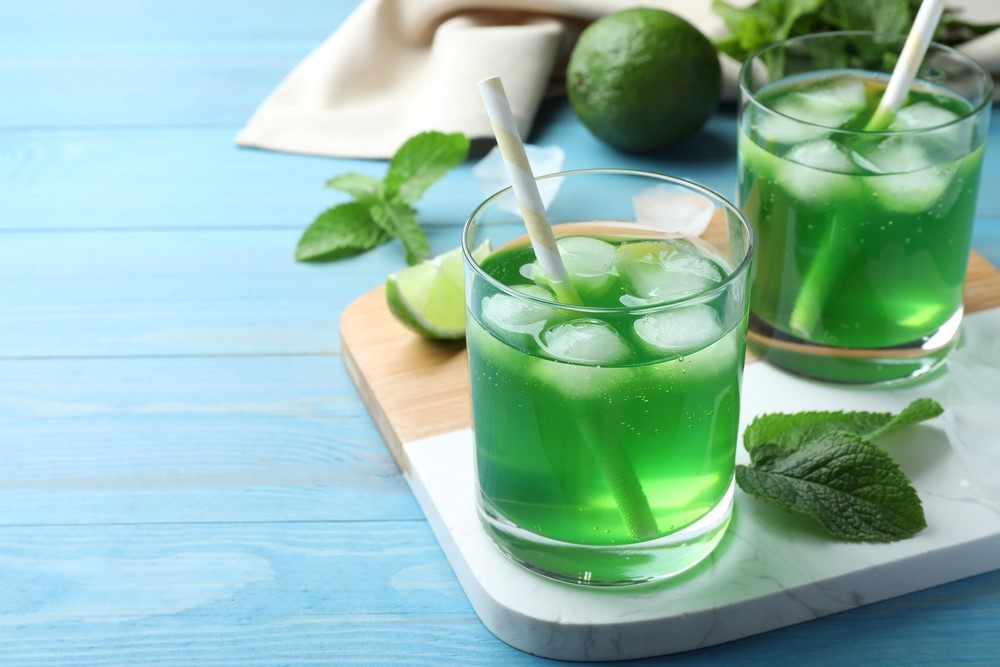 28 Popular 70s Drinks For Getting Your Groove On | Food For Net