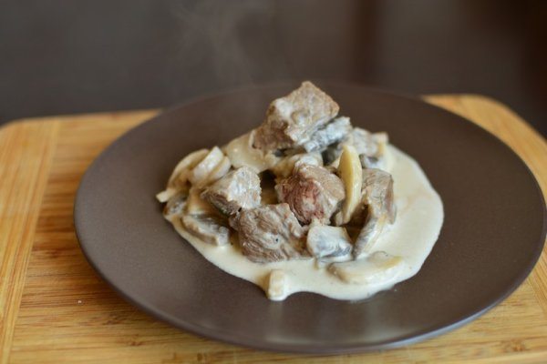 Creamy Beef with Sage and Mushrooms | Food For Net